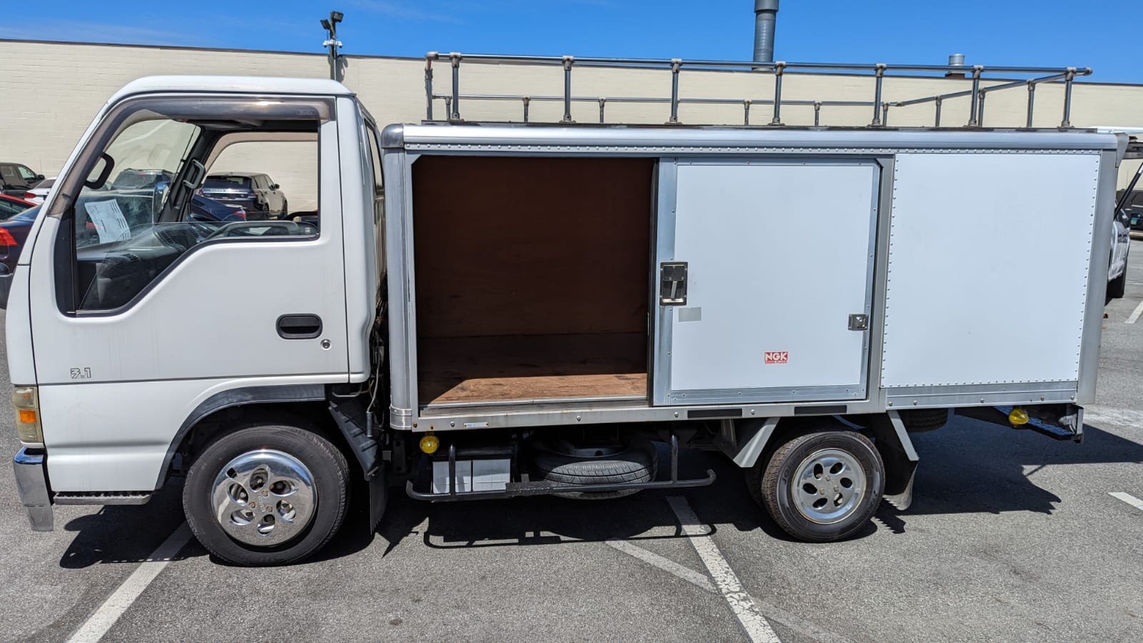 Isuzu Elf JDM import is tough and efficient vehicle
