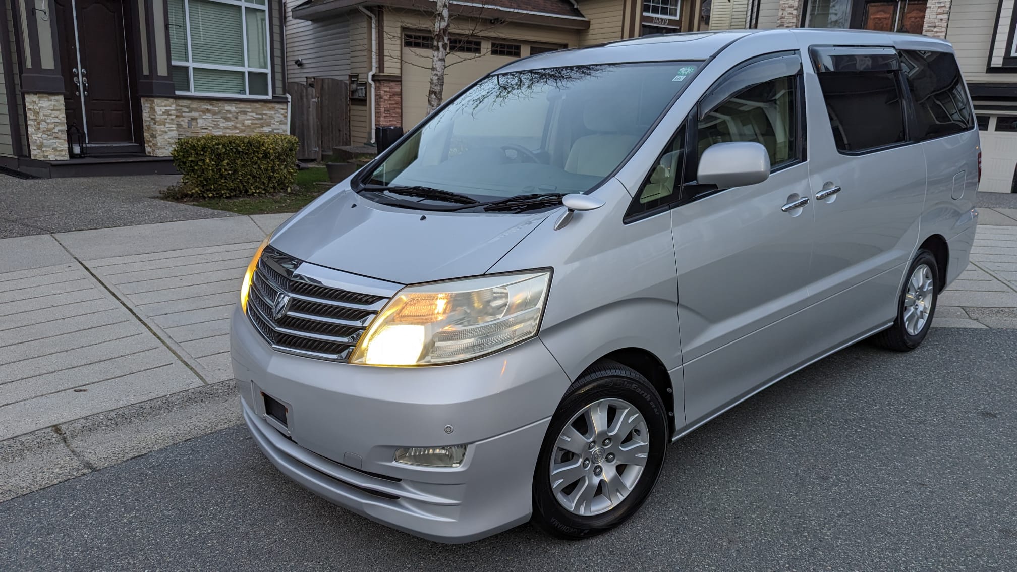 Toyota Alphard | Autocom JDM LTD | British Colombia