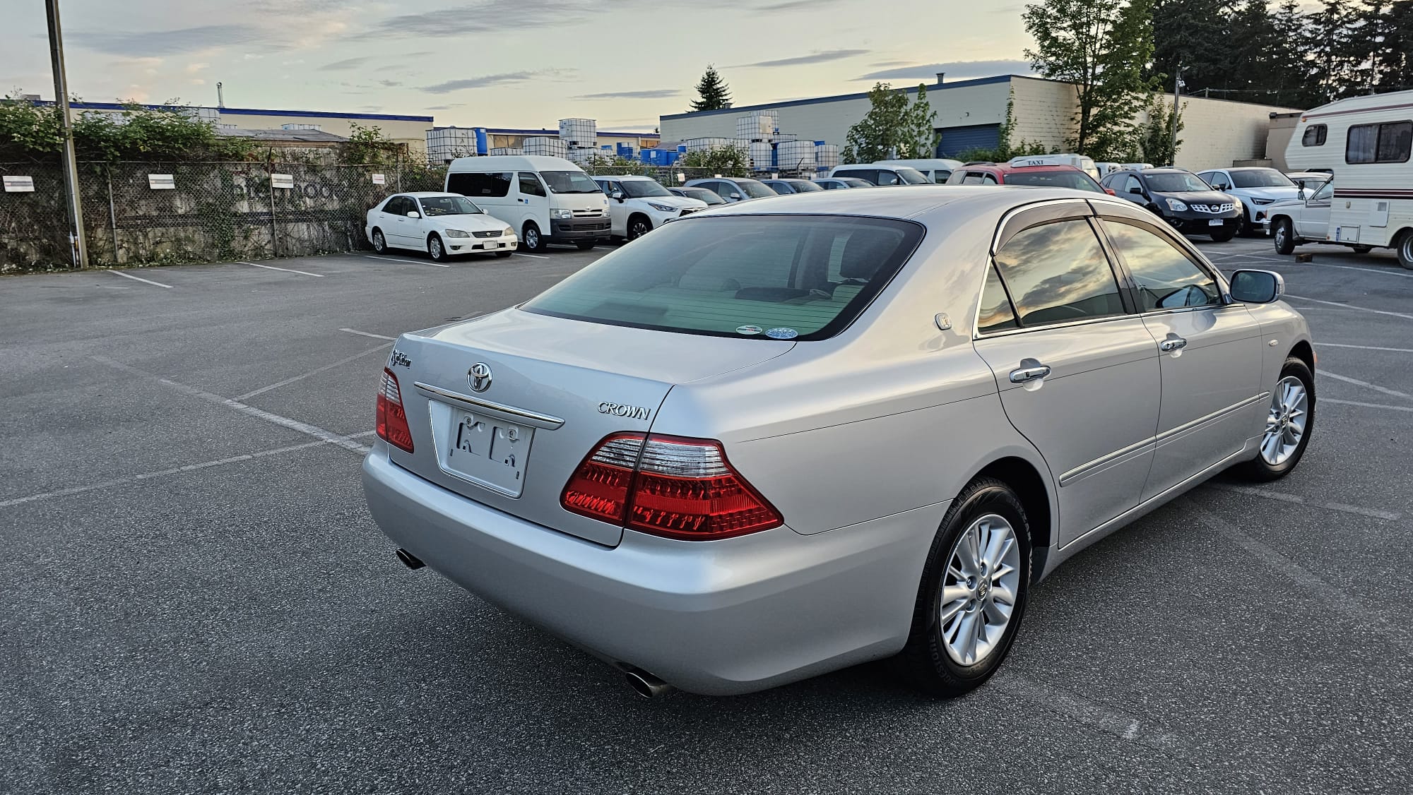 Toyota Crown | Autocom JDM LTD | British Colombia