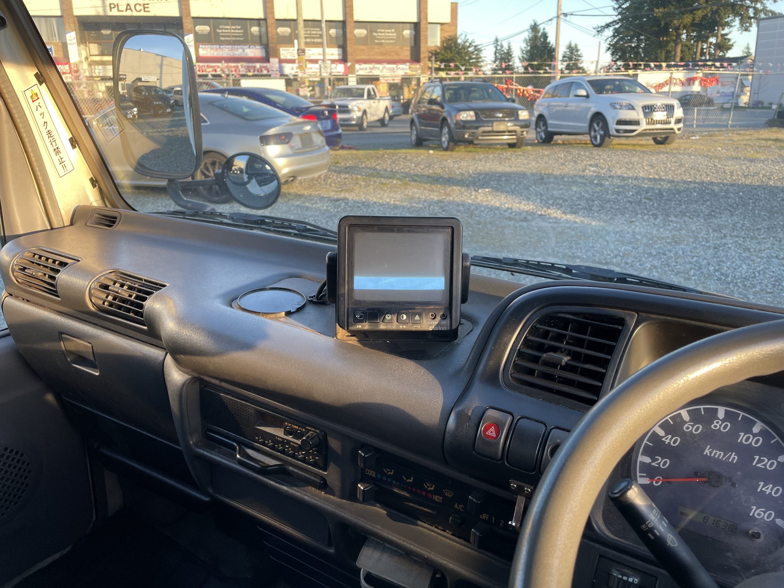 Isuzu Elf JDM import is reliable for business needs