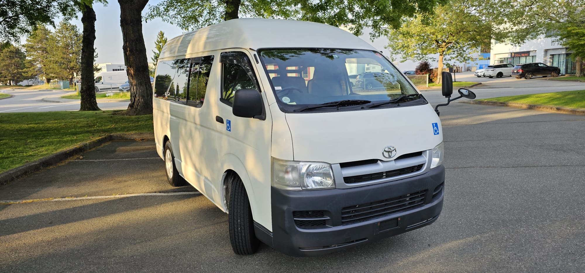 Toyota Hiace JDM import is perfect for your needs