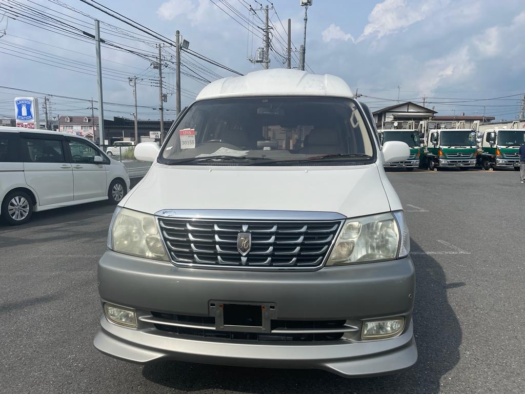 Toyota Grand-Hiace - Autocom Motors LTD
