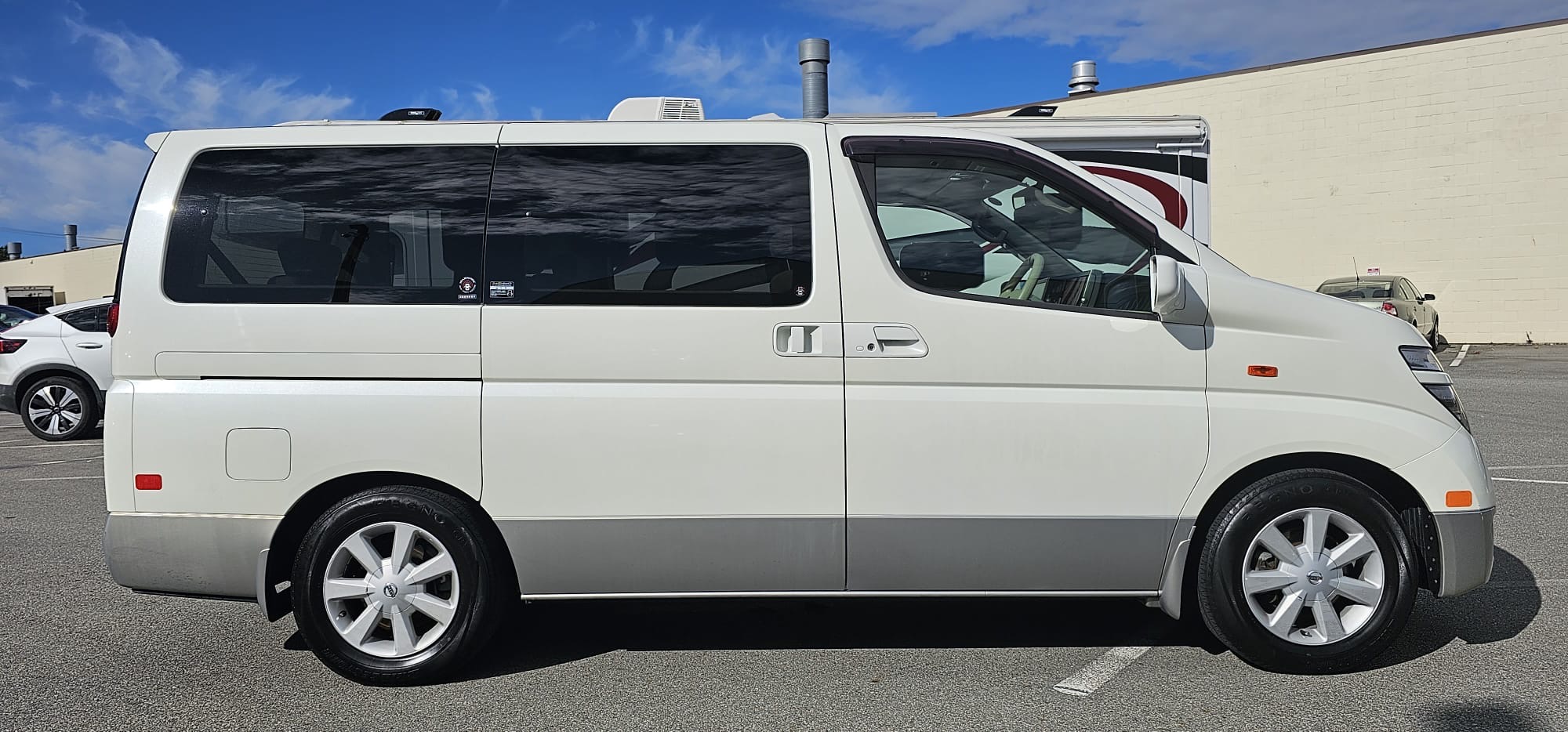 Premium comfort with Nissan Elgrand JDM import | BC