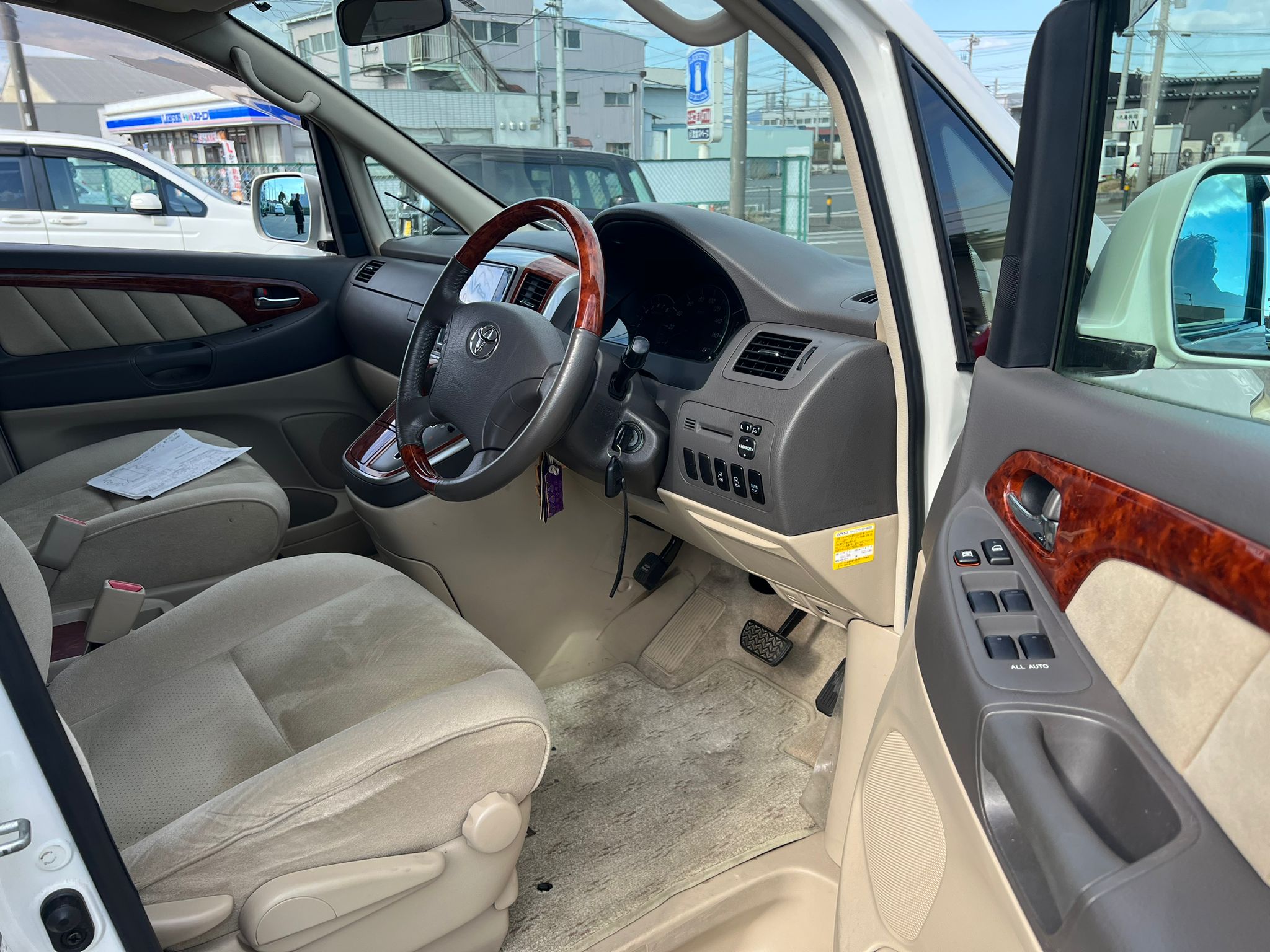 Toyota Alphard JDM import elegant design and comfort