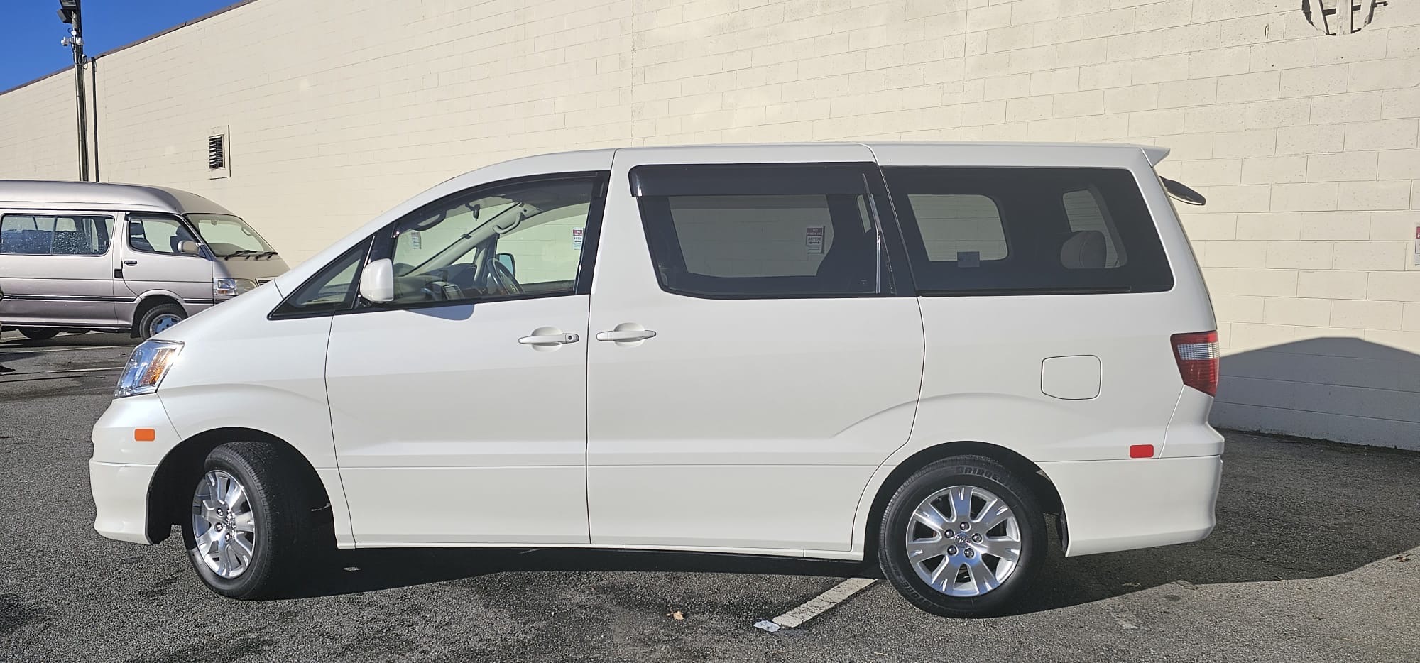 Toyota Alphard JDM import premium comfort and luxury