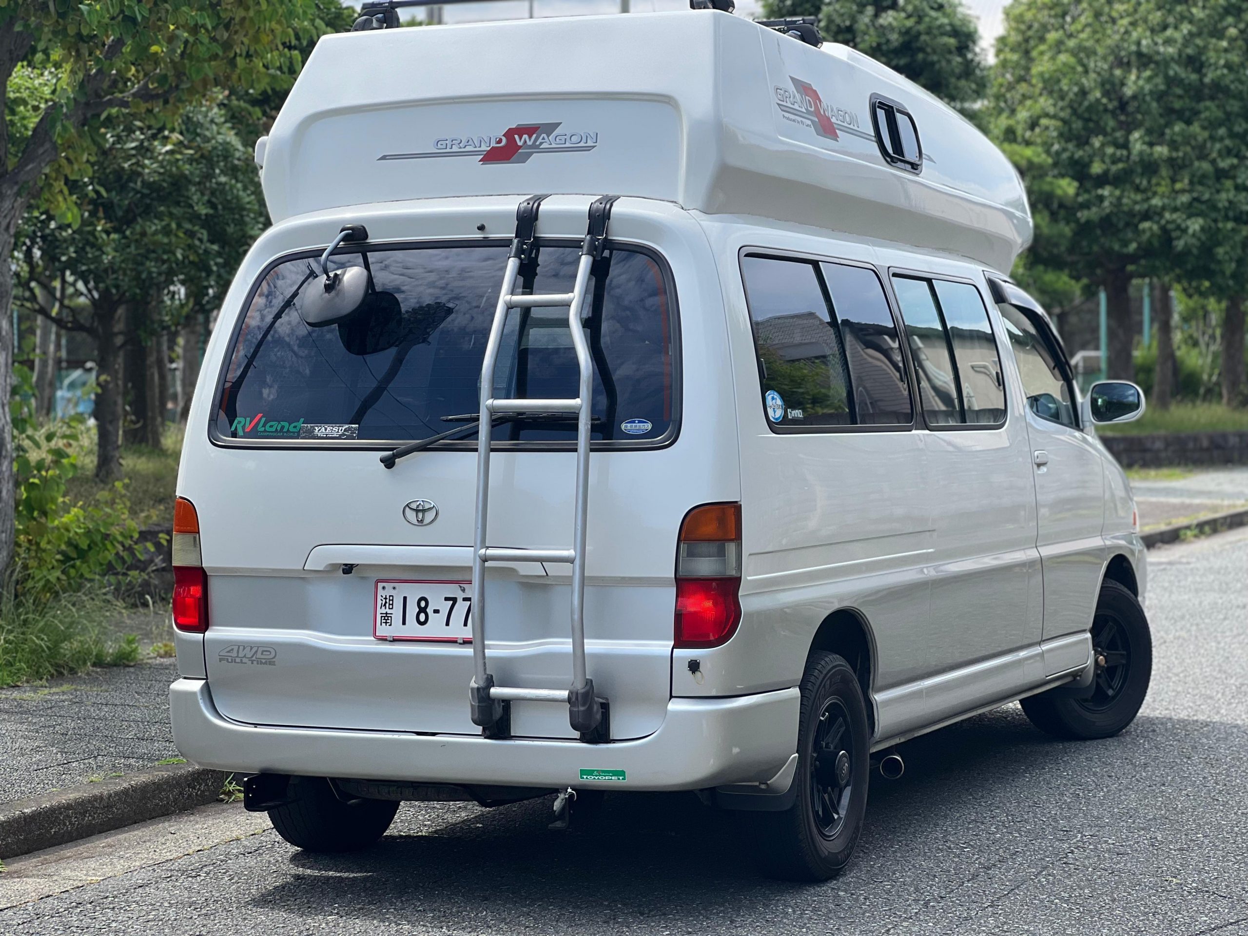 Toyota Grand Hiace JDM import with unbeatable comfort