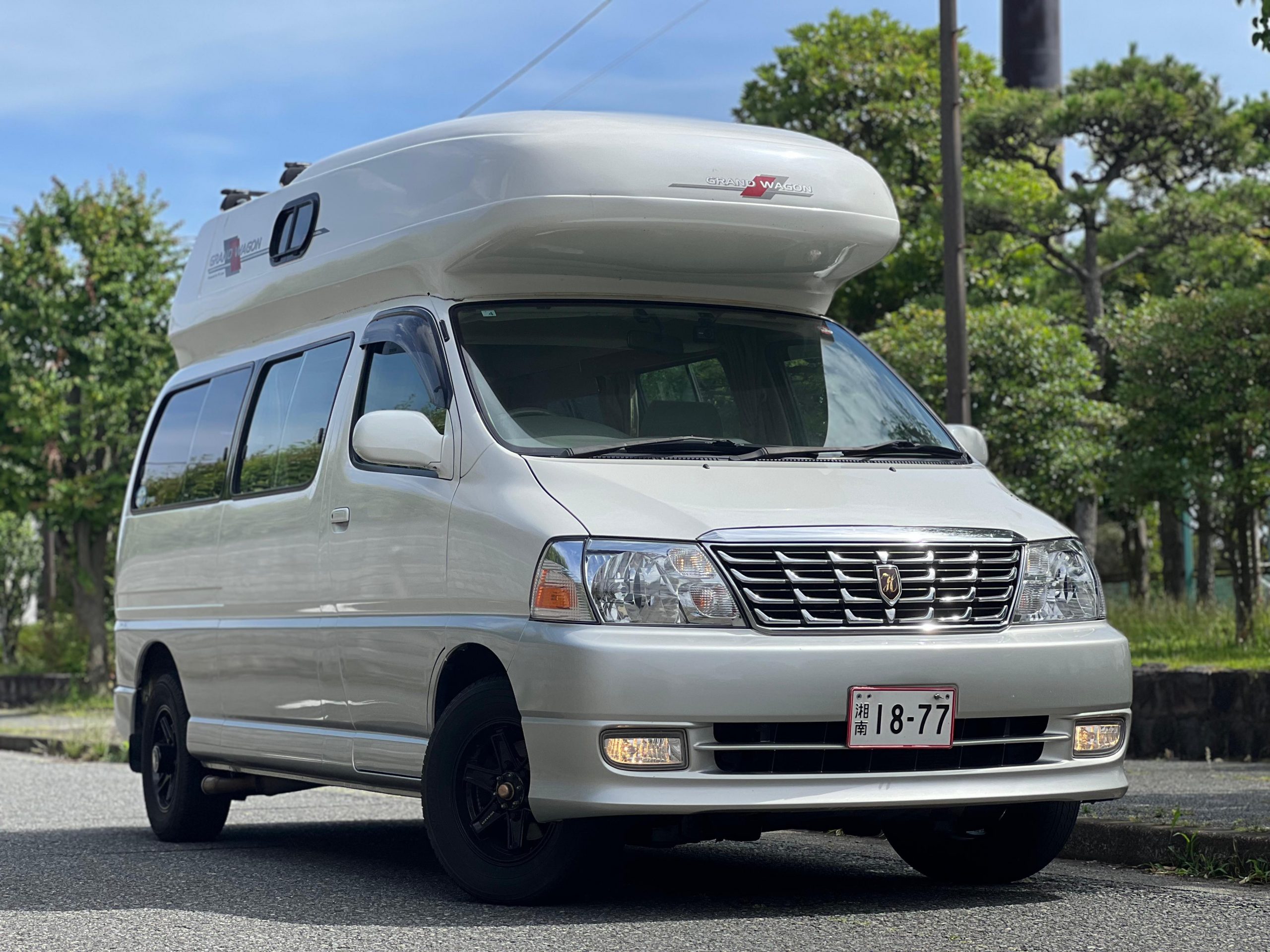 Toyota Grand Hiace JDM import with unbeatable comfort
