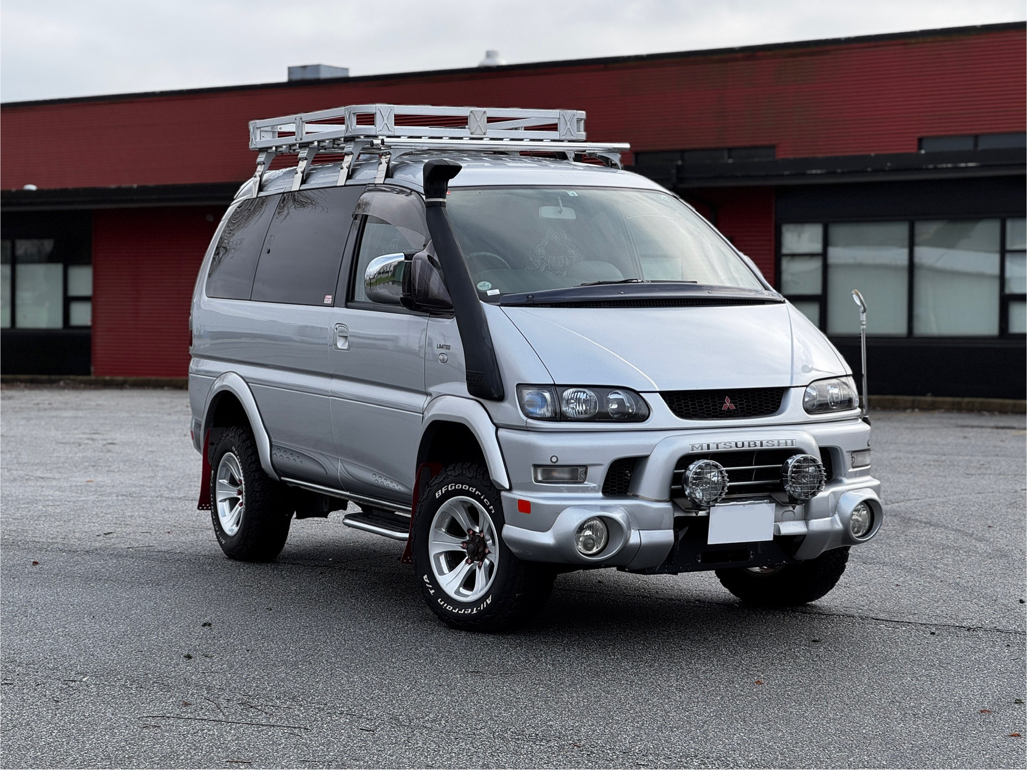 Mitsubishi Delica JDM import with off-road potential