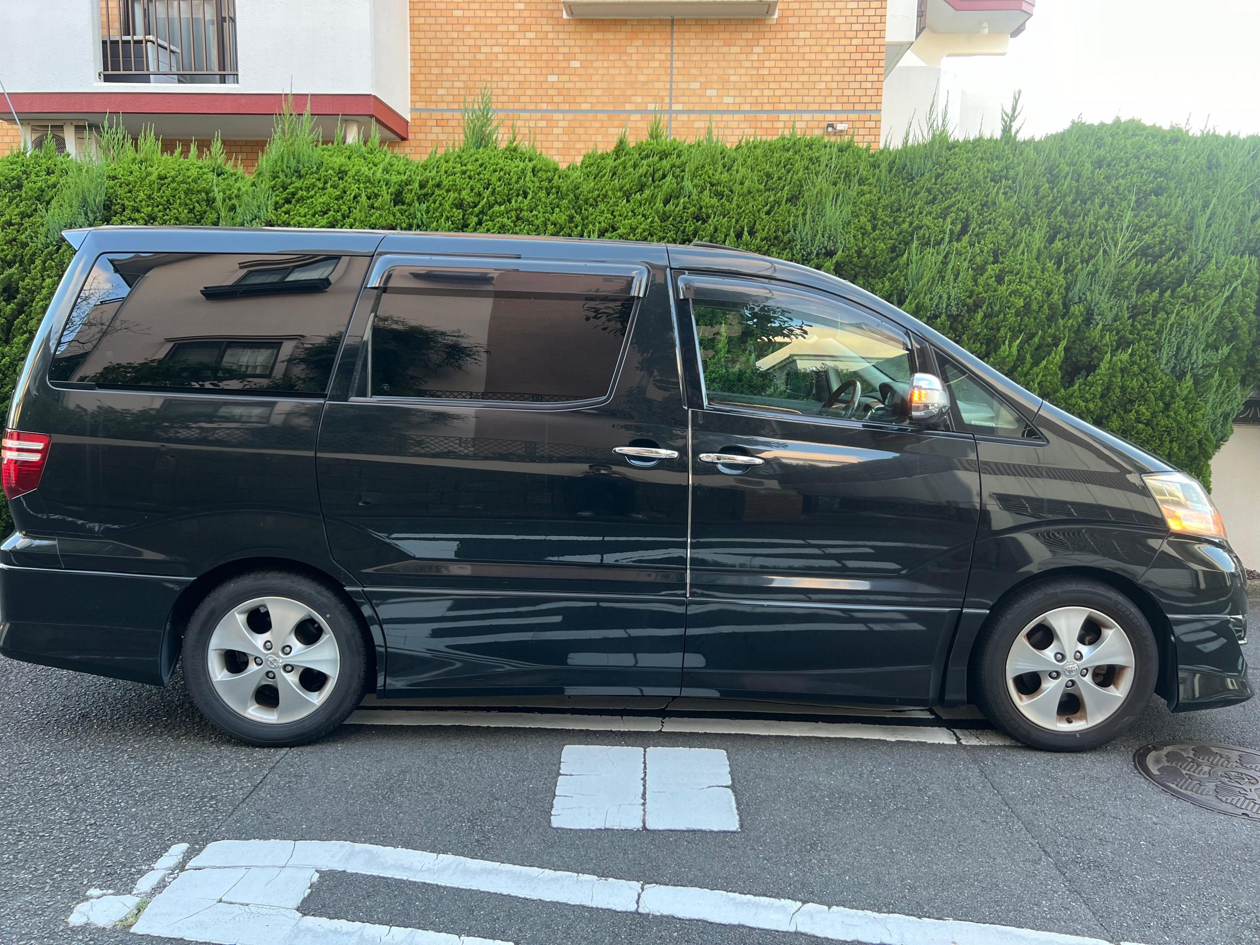 Toyota Alphard JDM import luxury and style inside | BC