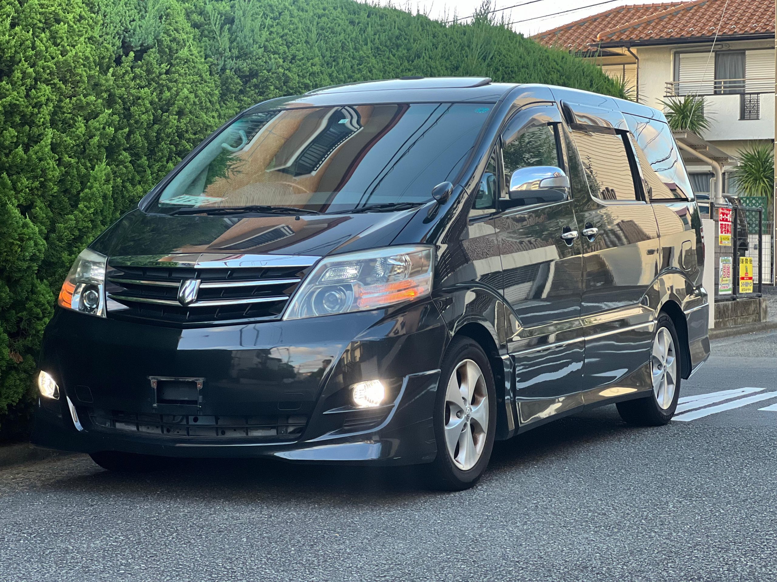 Toyota Alphard JDM import luxury and style inside | BC